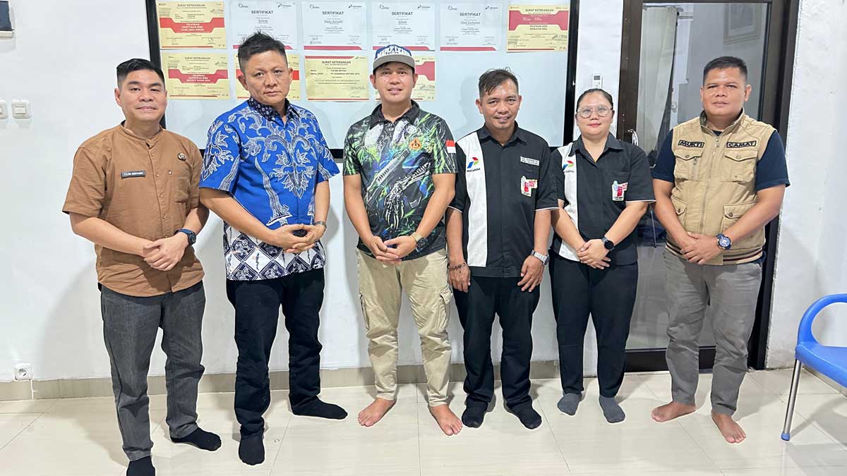 Turun Langsung ke SPBU, Bupati Enos Ingatkan Warga Belitang Jangan ...