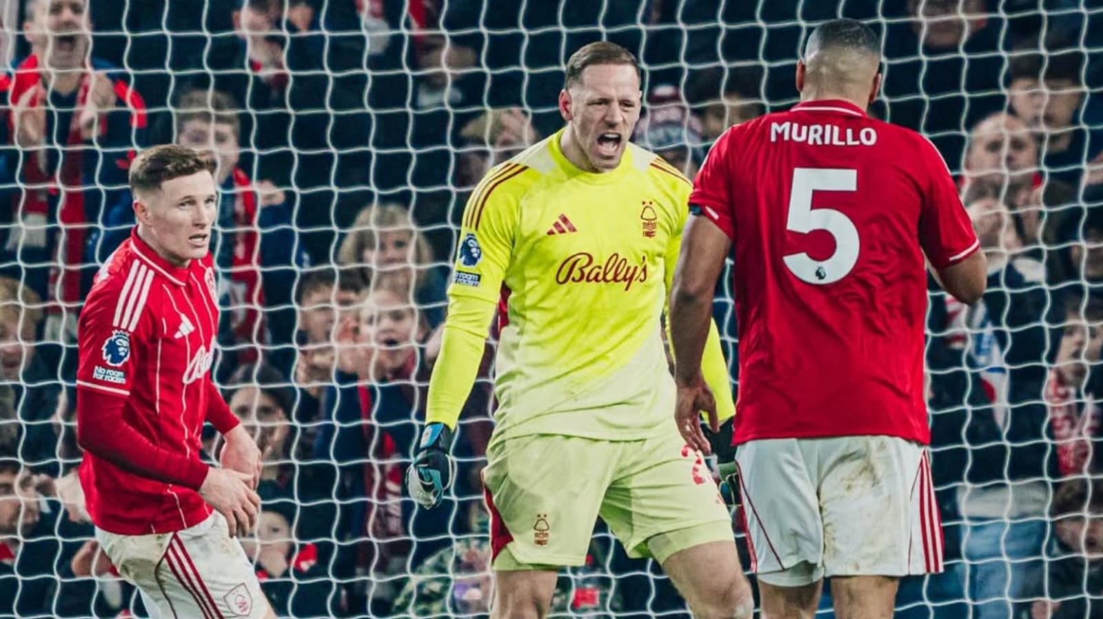 Nottingham Forest 0-0 Arsenal: Kiper Mats Selz Membuat Frustrasi ...