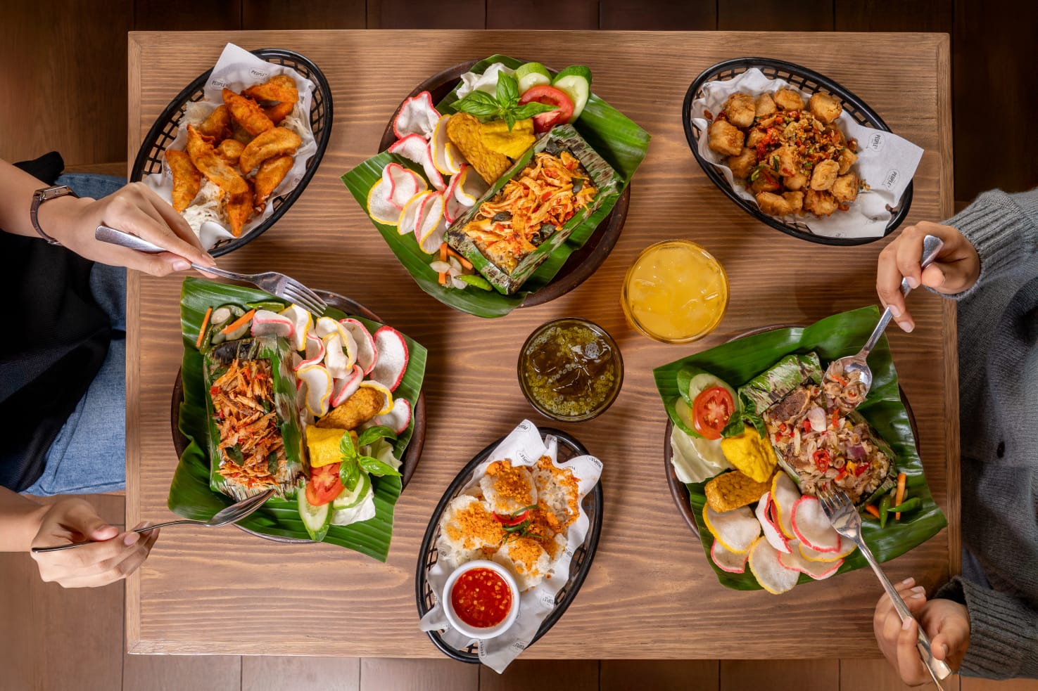 Nasi Goreng Bakar Sensasi Baru di The People’s Cafe yang Wajib Dicoba!